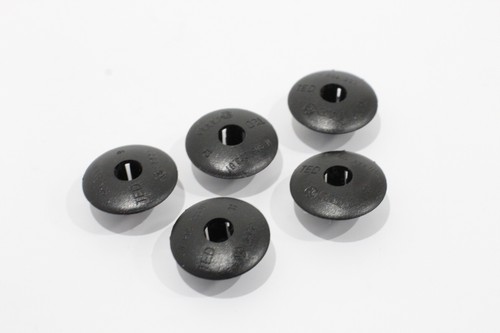 VW Passat CC 3C B7 Undertray Fixing Cap Clip 8x9.4.20 x5 New Genuine ...