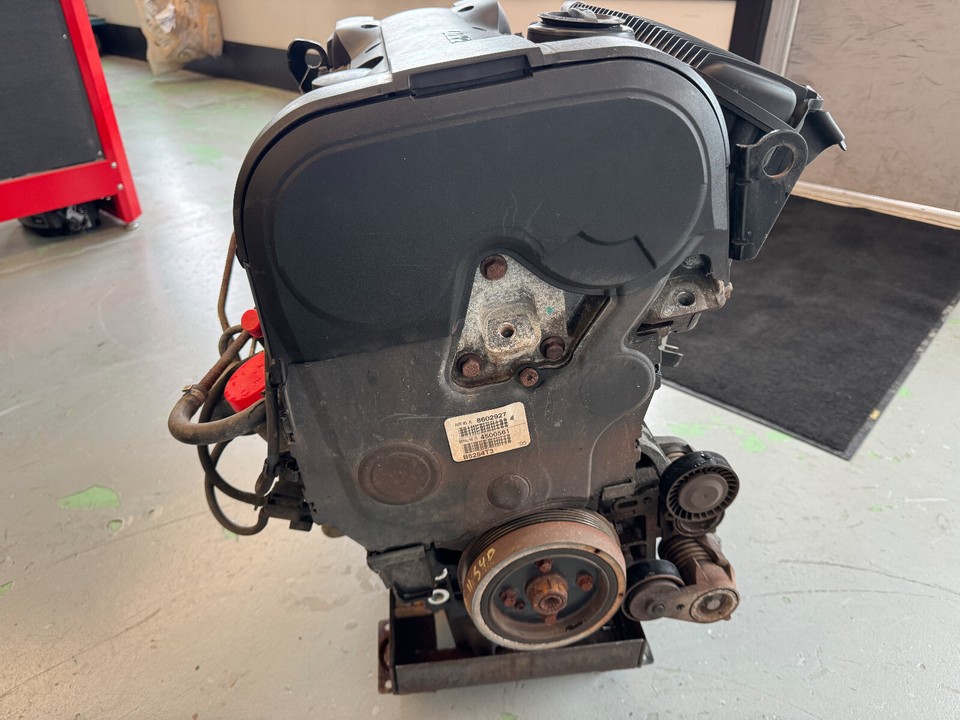 05-13 Volvo P1 S40 V50 C30 C70 Engine Assembly w/ Turbo B5254T7 8252300 ...