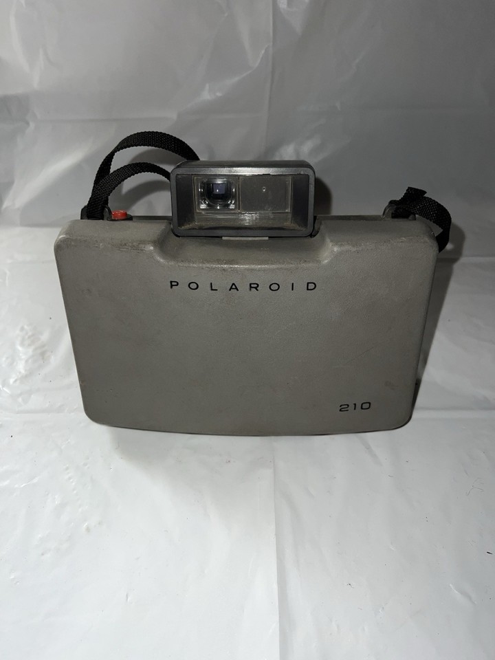 Polaroid Land Camera Automatic 210 – Untested – Vintage Instant Film ...