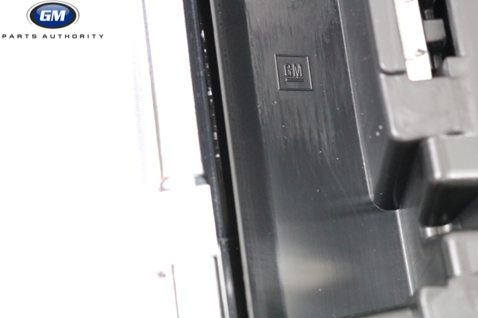 2018-2019 GMC Yukon & XL Front Chrome Denali Grille 84722260 | Genuine ...