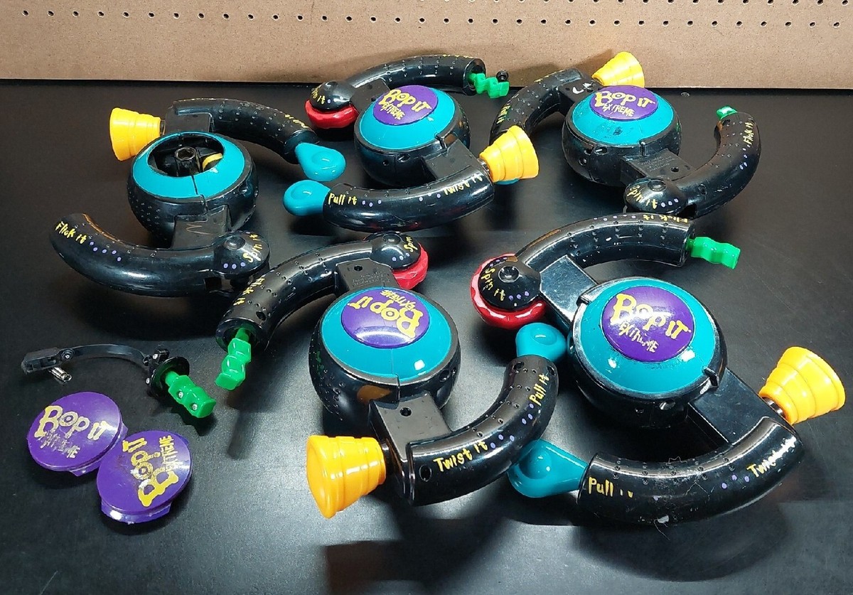 Bop It Extreme 2 Keychain