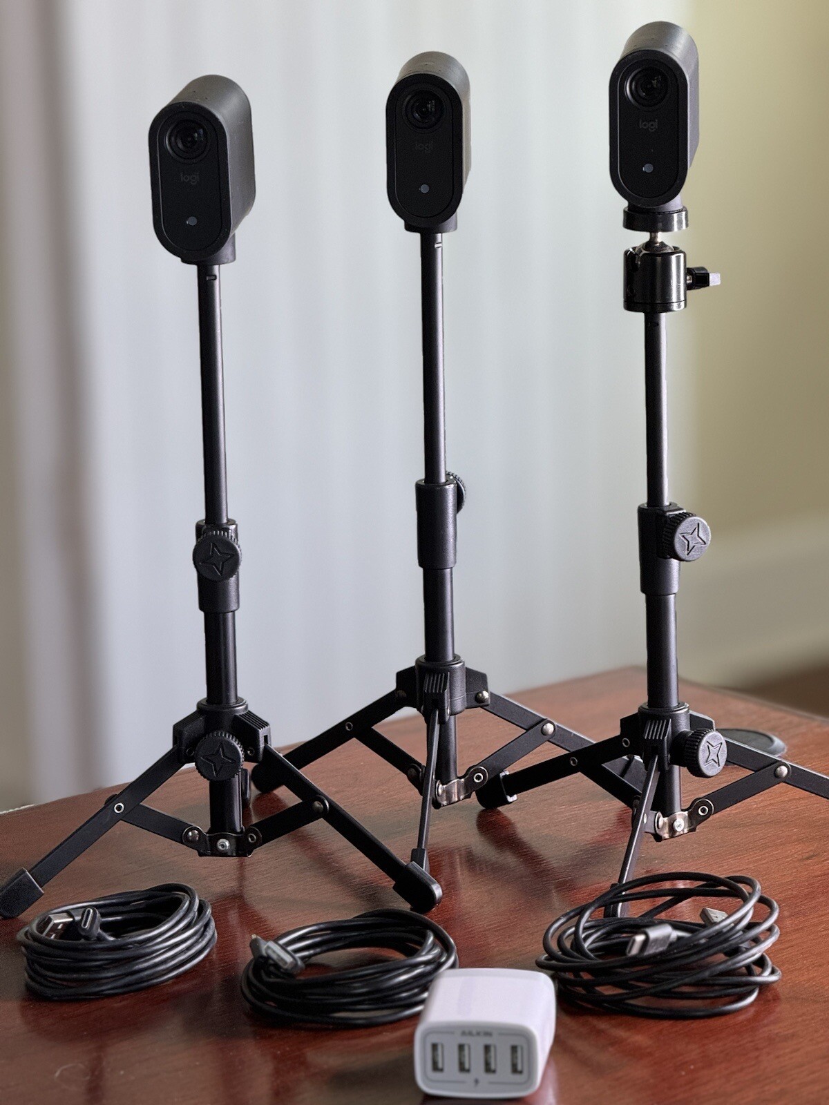 Logitech for Creators Mevo Start 3-Pack Wireless Live Streaming Cameras ...