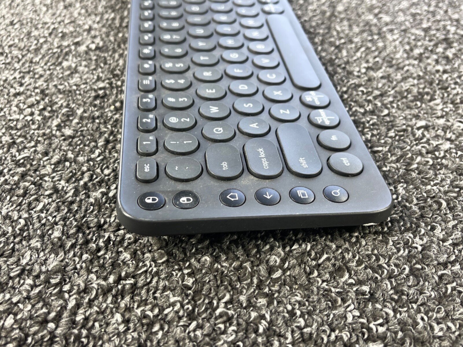 Logitech K600 Wireless TV Keyboard Touchpad Apple Mac Transmitter ...