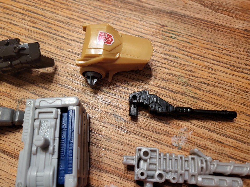 Transformers Lot Of Pieces And Parts Weapons Pieces Guns Cannons ...