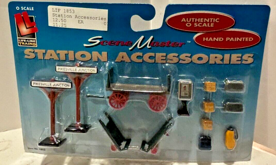 Life-Like SceneMaster 433-1848 Traffic Signals (2-pk) and Station ...