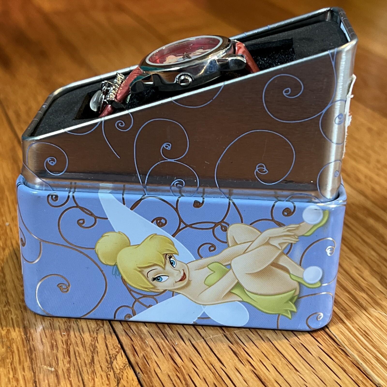 DISNEY TINKER BELL TNK 304 in Original Tin Box, PINK Small Watch w ...
