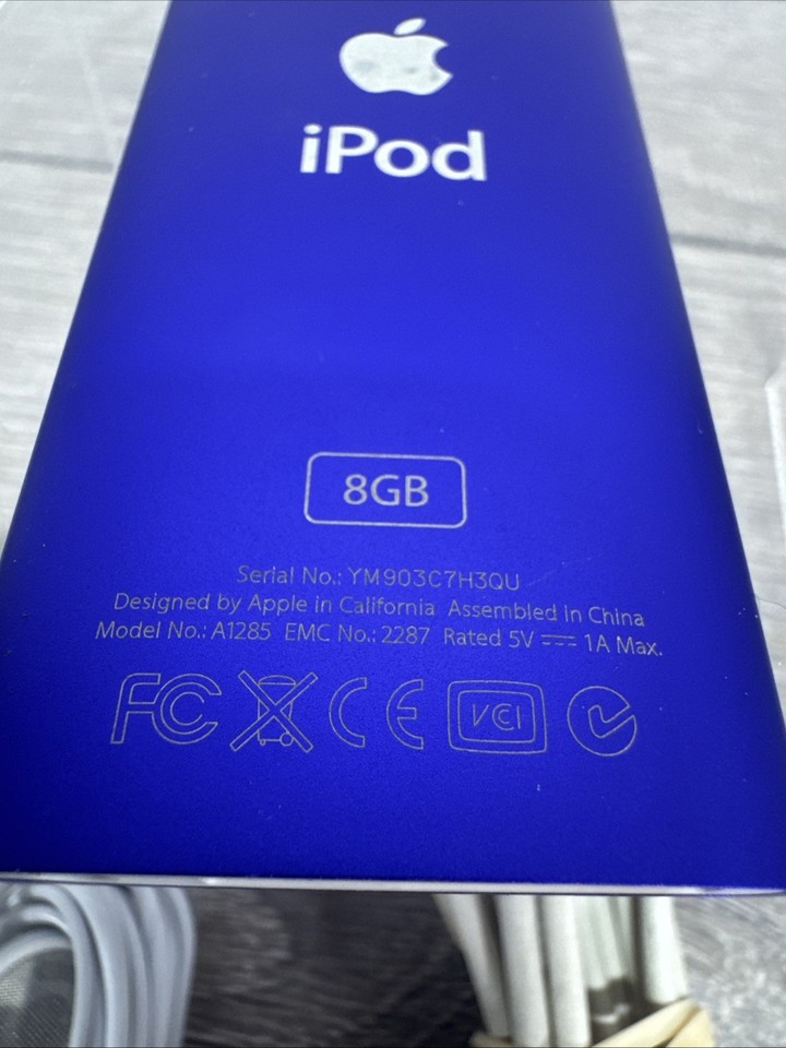 Apple iPod nano 4th Generation Blue/Purple (8GB) A1285. Loaded With ...