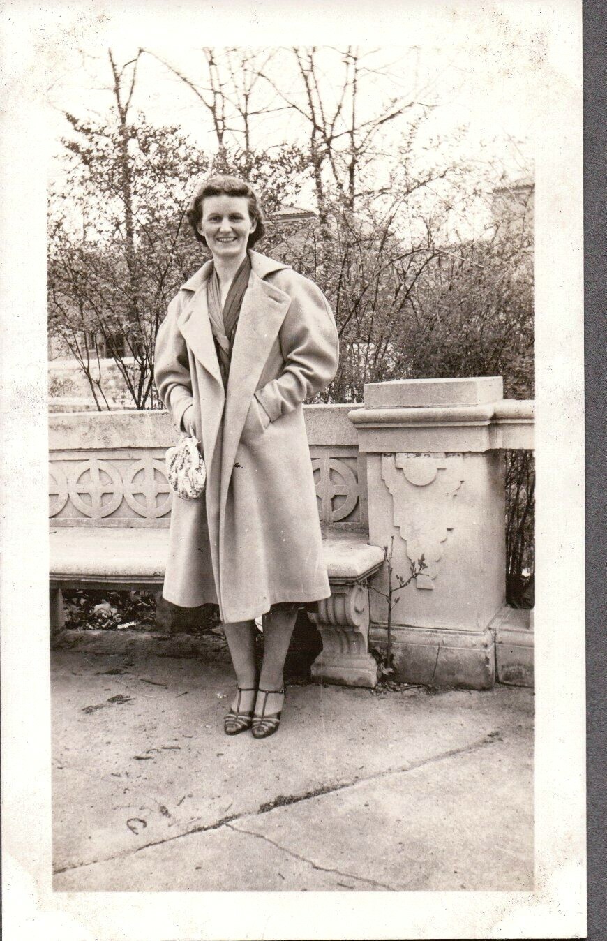 VINTAGE PHOTOGRAPH 1938 GIRLS/WOMEN'S HAIR/PURSE FASHION DETROIT ...