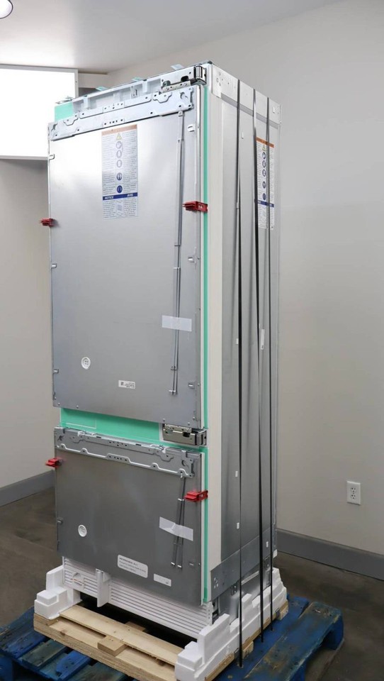 Bosch Benchmark Series 30" Built-In Bottom Mount Smart Refrigerator ...