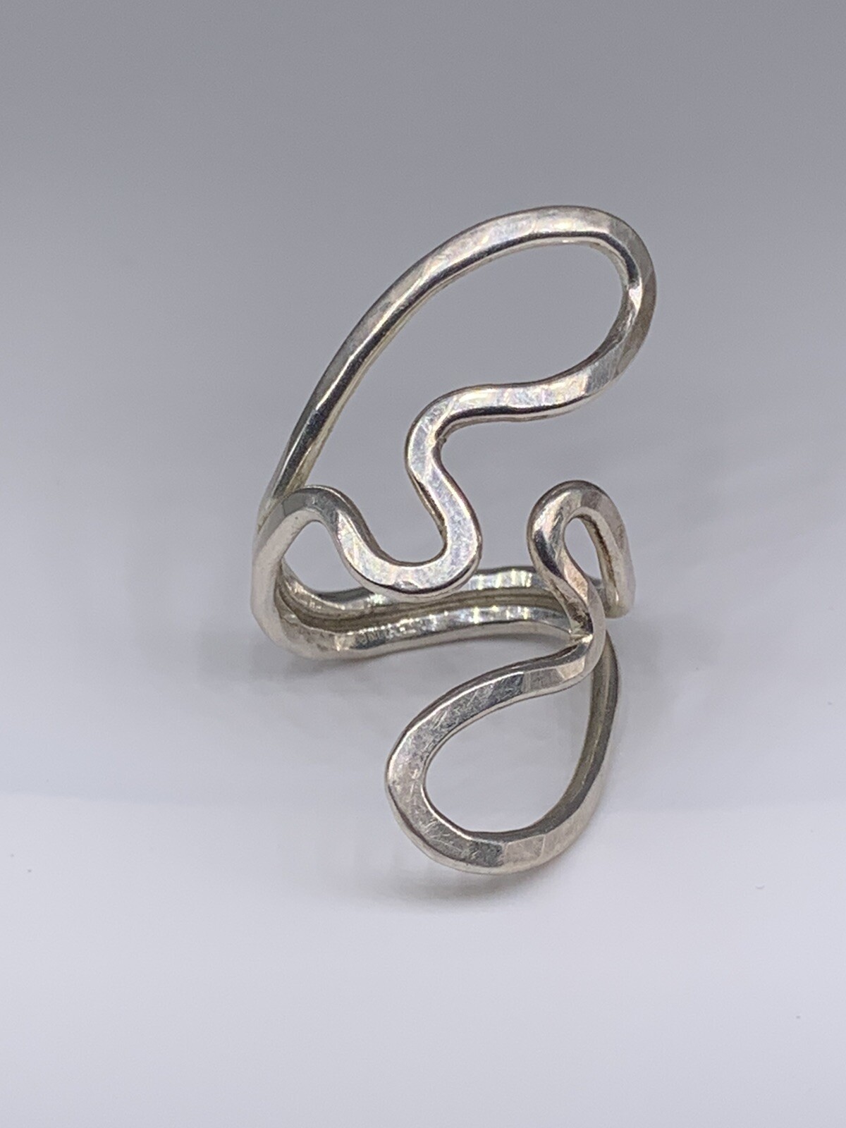 Sterling Silver Vintage Modernist Ring Size 9 - Gem