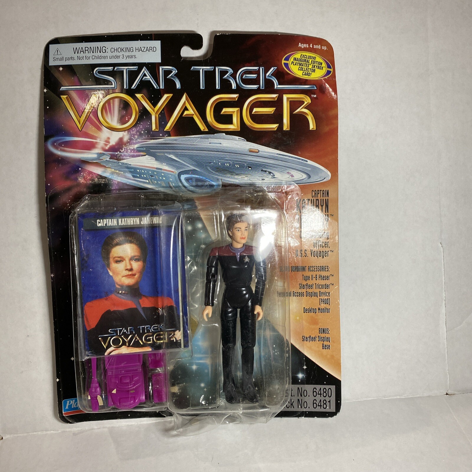 Star Trek Voyager Series 1 Action Figure Captain Janeway Playmates Toys ...