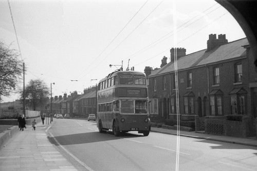 35mm MAIDSTONE TROLLEYBUS Sunbeam W NCB #66 HKR5 Tonbridge Road 1965 ...