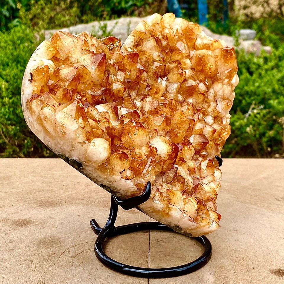 4.64LB Brazilian yellow crystal block hand cutting heart-shaped ...