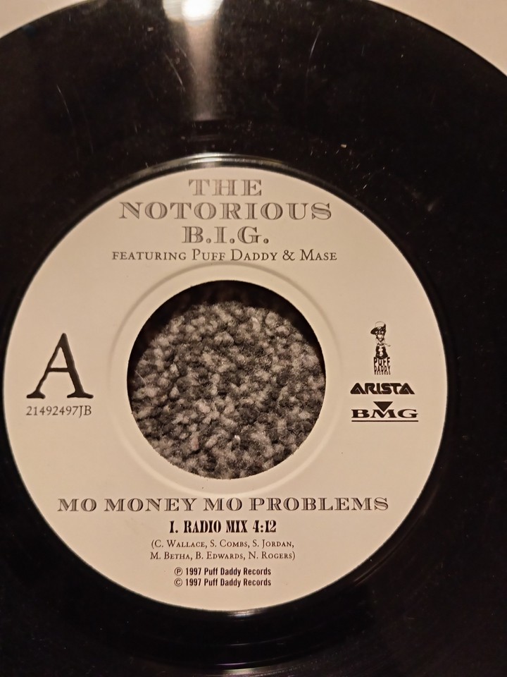 Notorious B.I.G. Feat. Puff Daddy & Mase ‎• Mo Money Mo Problems ...