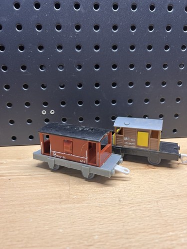 Thomas & Friends Trackmaster Cargo Red Maroon Brake Van Brown Car Lot ...