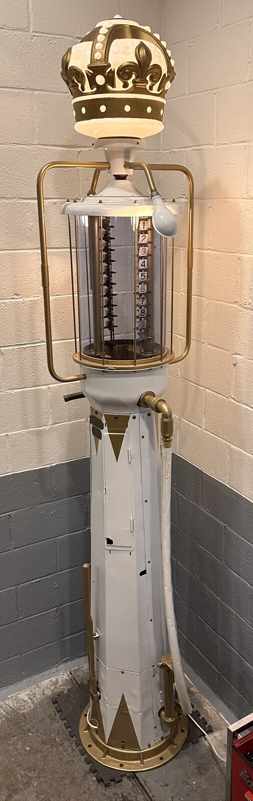 Original Fry model 71 Visible Gas Pump Standard Oil Gold Crown Milk ...