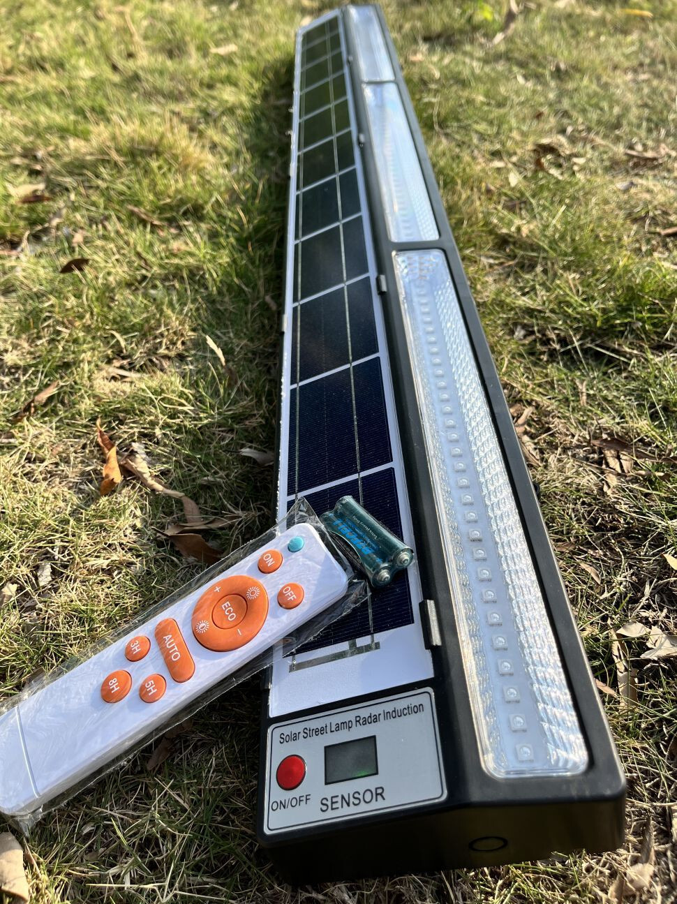 Linear LED Wall Washer Light Bar Solar Powered With Remote For Outdoor ...