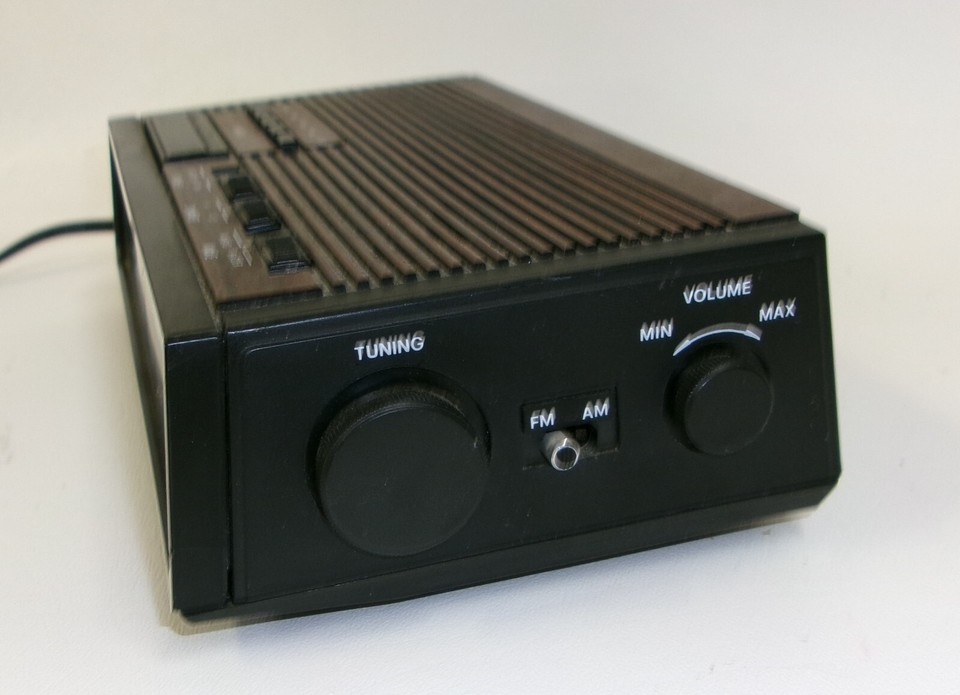 Cosmo AM/FM Digital Clock Radio Blue Display w/ Battery Back Up | eBay
