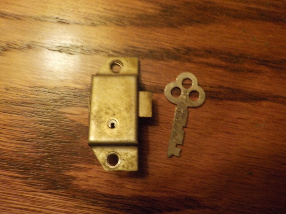 NATIONAL CASH REGISTER ORIGINAL RECEIPT BOX LOCK & ORIGINAL Key NCR | eBay