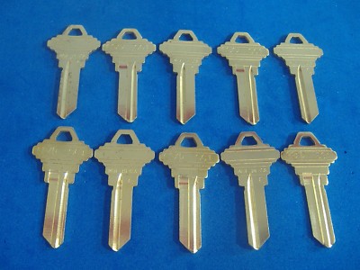 LOT OF TEN LOCKSMITH SC1 KEY BLANKS FITS SCHLAGE SOLID BRASS MADE IN ...