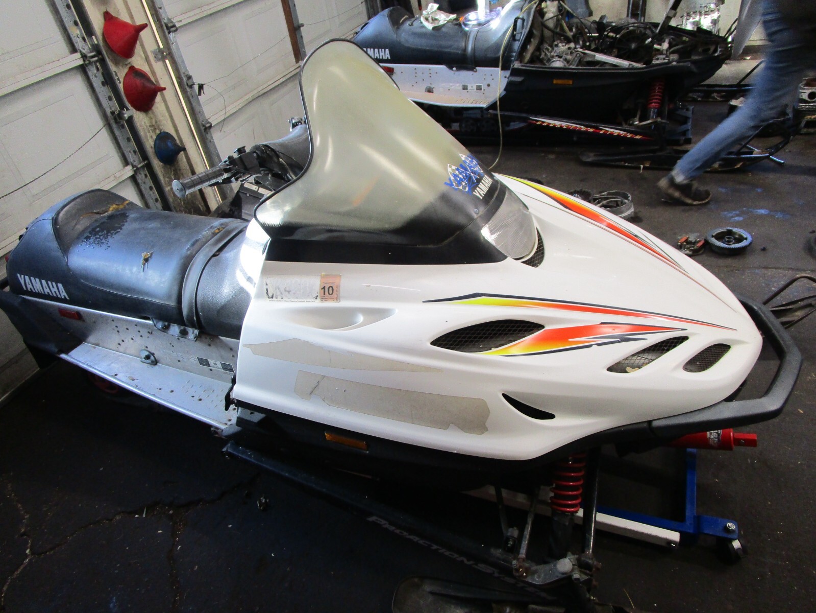 99 Yamaha Phazer 500 Snowmobile Suspension Rear Axle & Bogies Wheels | eBay