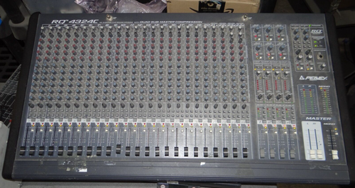Peavey RQ 4324C Mixer-Pro Mixing Board Console - Powers On | eBay