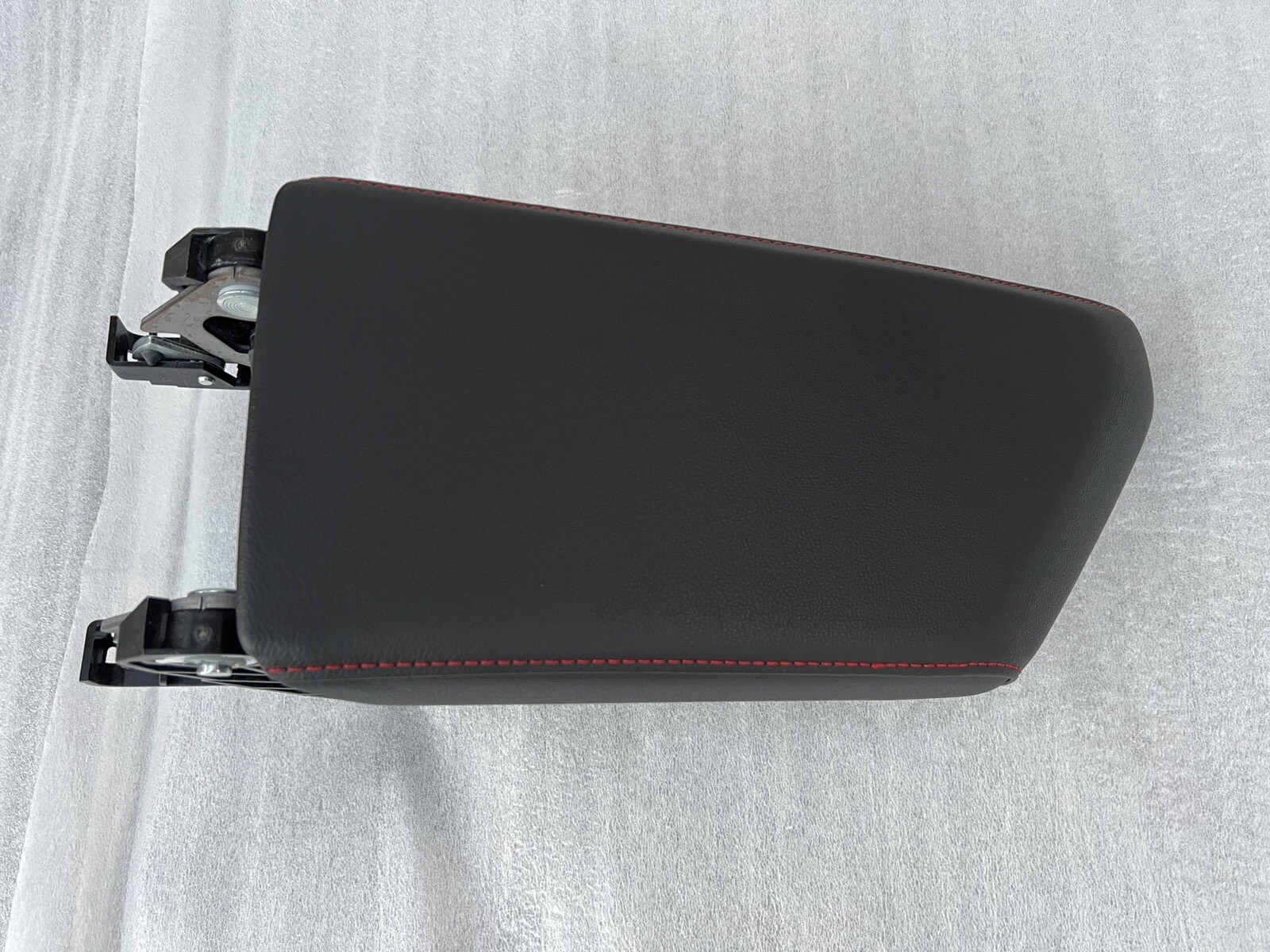 OEM BRAND NEW 19-20-21-22-23 VW JETTA GLI ARM REST LID CENTER CONSOLE ...