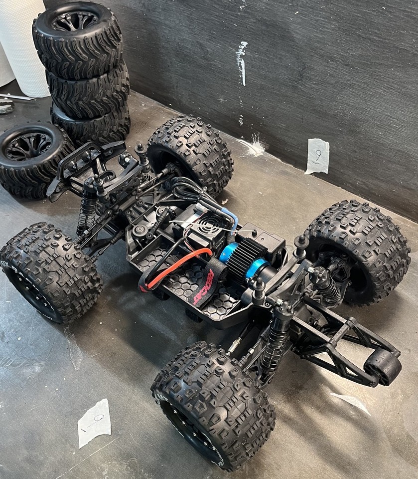 Redcat Dukono RC 1/10 Monster Truck Brushless FAST - READY TO RUN | eBay