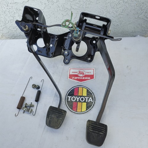 🏅 1984-1988 Toyota Pickup 4Runner Clutch Brake Pedal Box Assembly Unit ...
