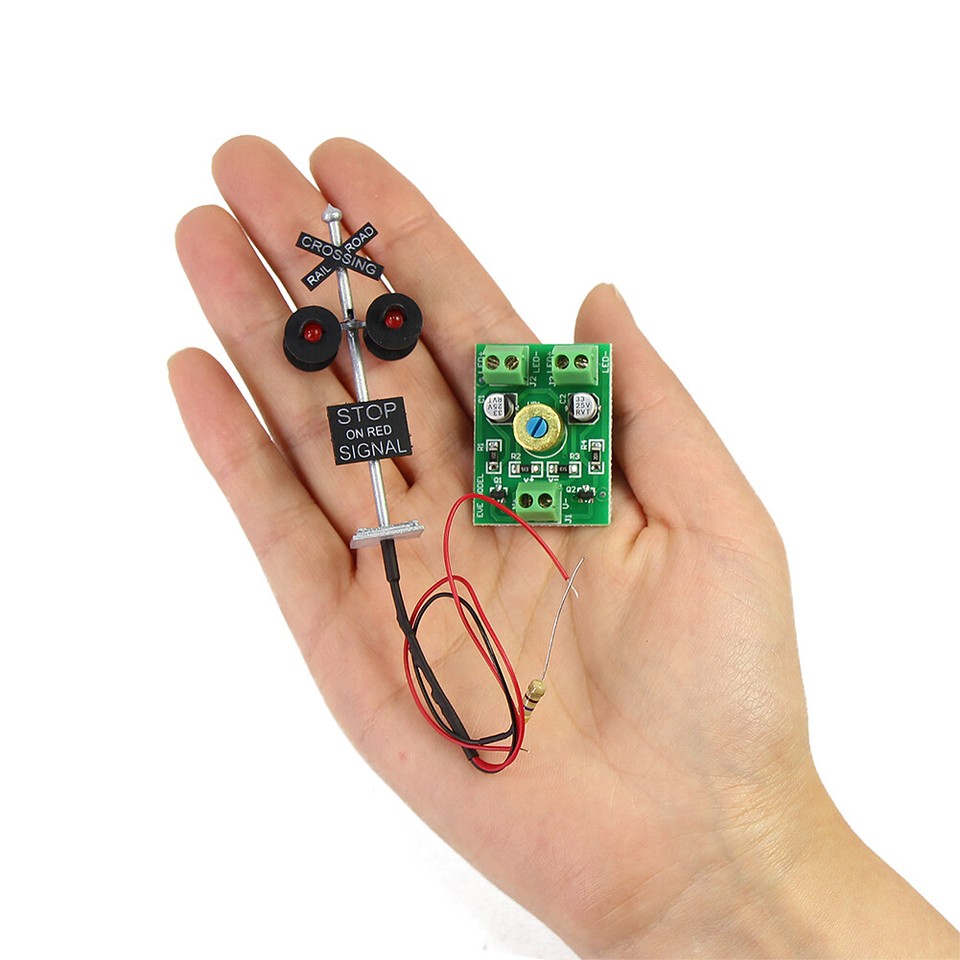 1set HO Scale Railroad Crossing Signals 4 heads LED made + Circuit ...