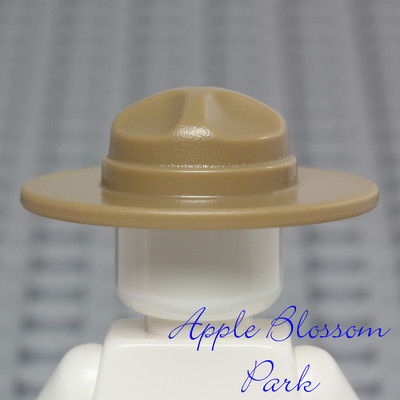 NEW Lego Minifig Dark TAN RANGER HAT Mountie Cavalry Horse Soldier Head ...