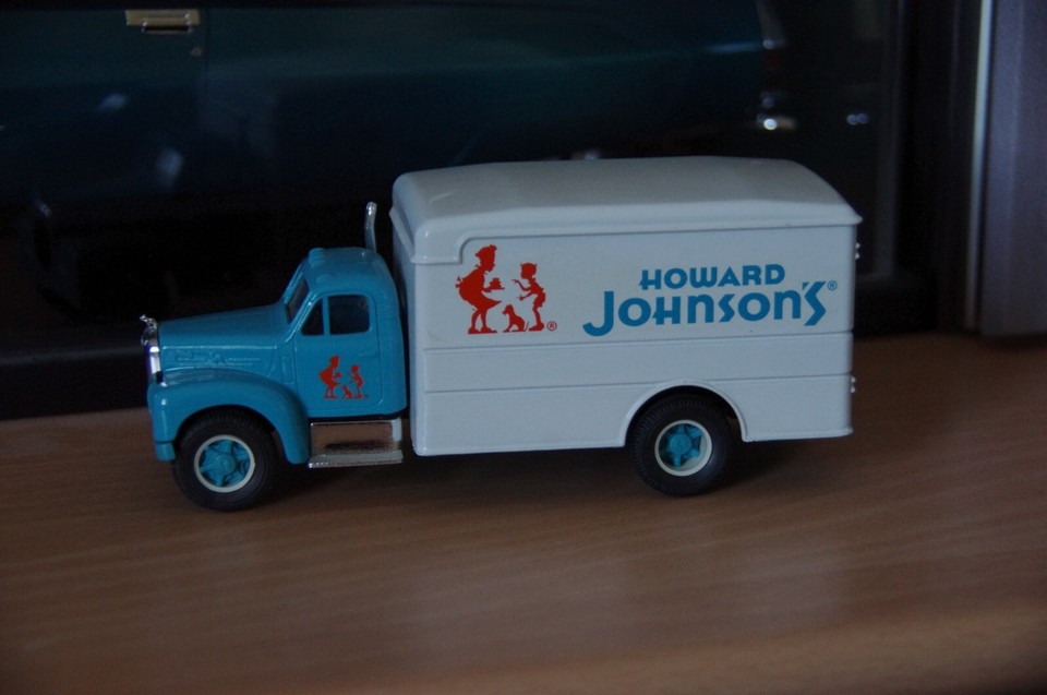 MACK B-series Van truck "Howard Johnson" 1954-59 N° 432 Vitesse | eBay