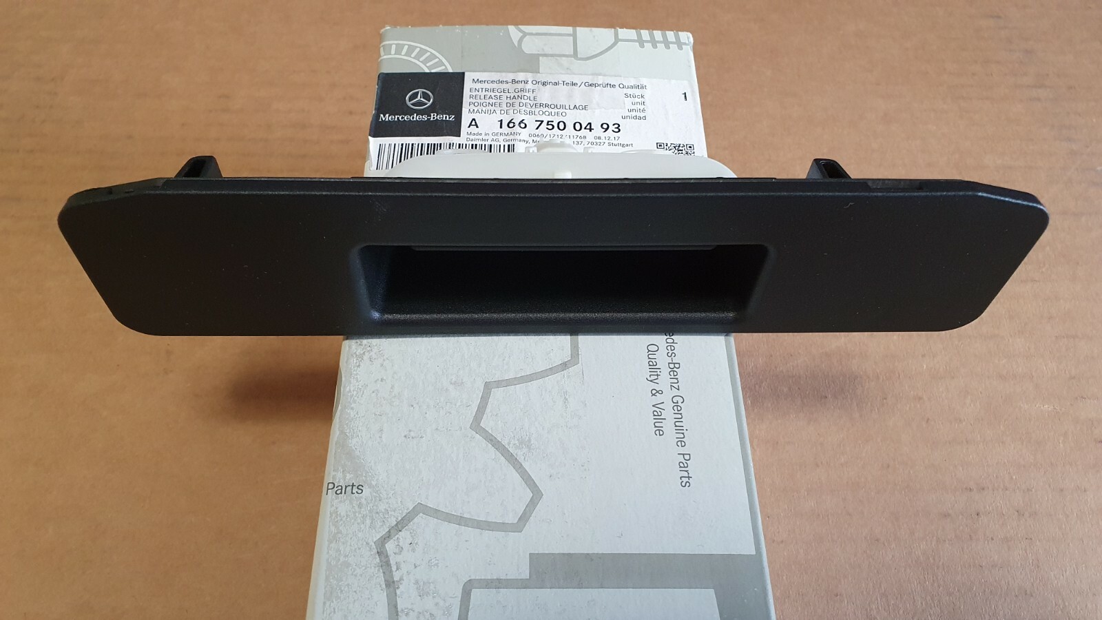 Mercedes-Benz a W176 BOOTLID Tailgate Handle A1667500493 2015 for sale ...