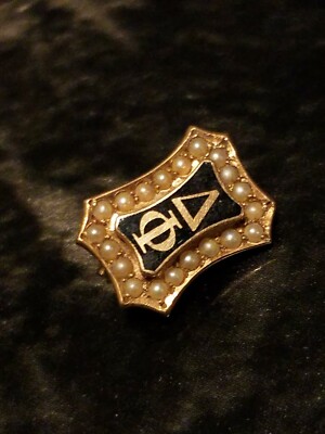 Antique Delta Phi Fraternity 14K Gold Pin St. Elmo Hall ΔΦ Semper ...