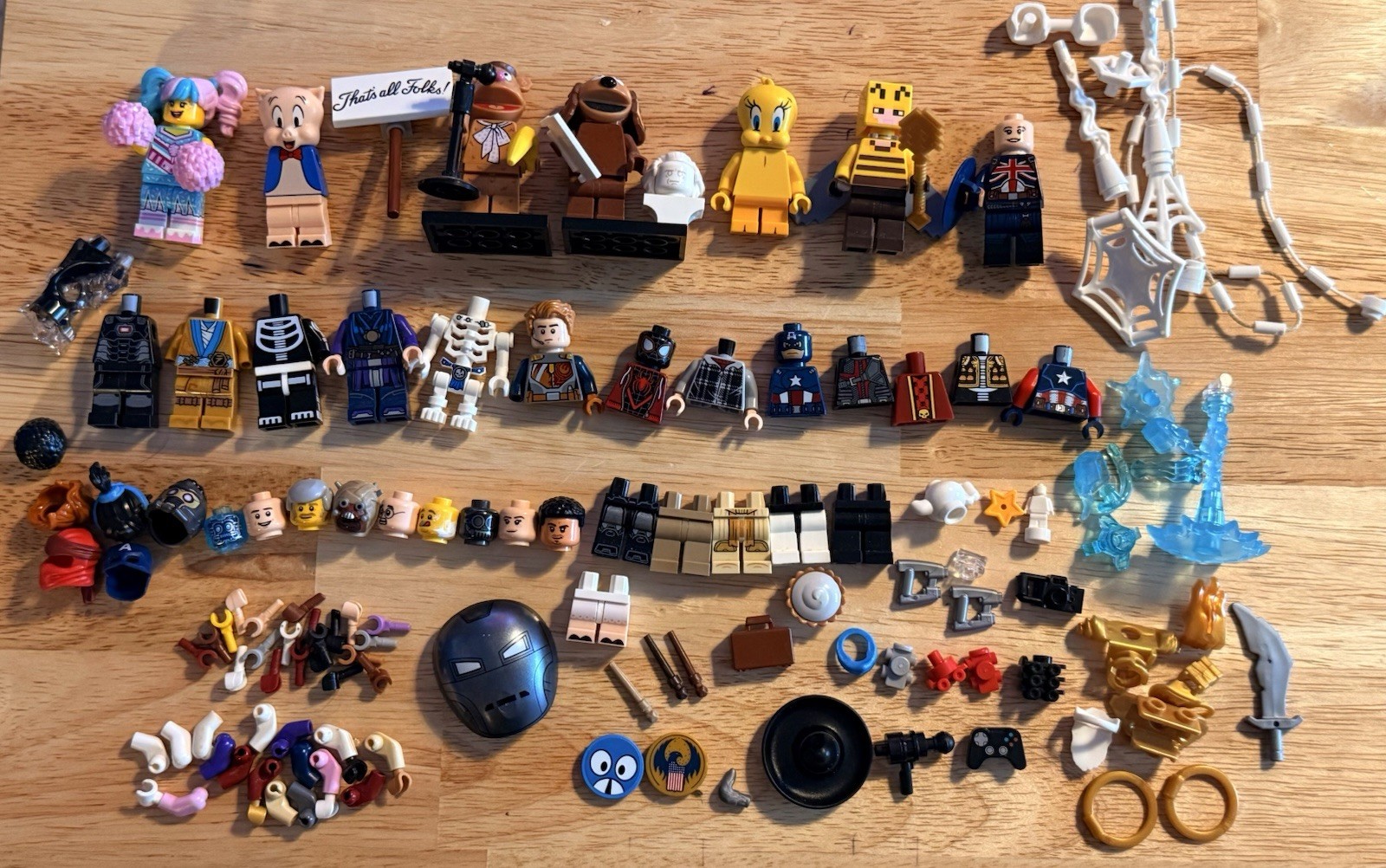 Lego mini figure Bundle Muppets Warner Bros Marvel. Tweety Fozzy Rowlf ...