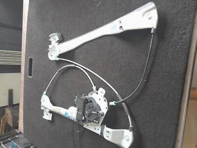 HOLDEN COMMODORE LEFT FRONT WINDOW REG/MOTOR VE, CALAIS TYPE, 08/06-04/ ...