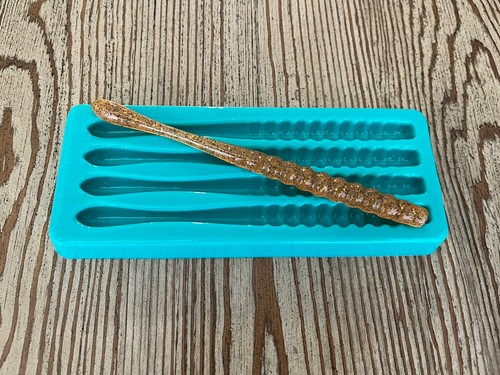 Soft Plastic Bait Mold, 6.5 inch trick worm, Plastisol | eBay