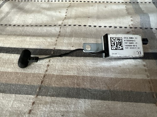 2012-2020 Tesla Model S Rear Passenger Side Radio Antenna Amplifier ...