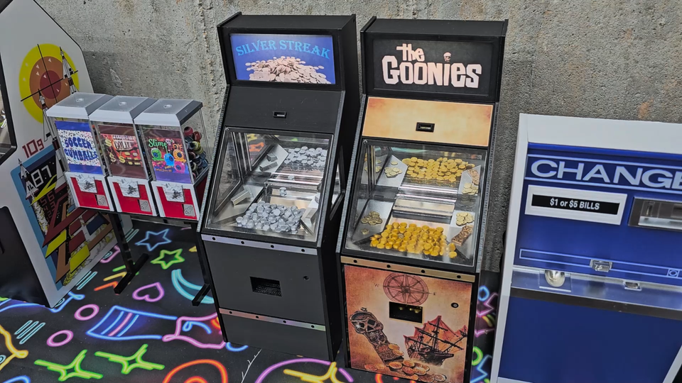 1:6 Scale Silver Streak Functional Coin Pusher, Replicade Size / New ...