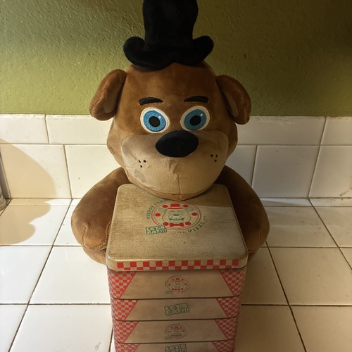 FNAF 2 Five Nights At Freddy’s 2 Plush Cinemark Popcorn Bucket FREE ...