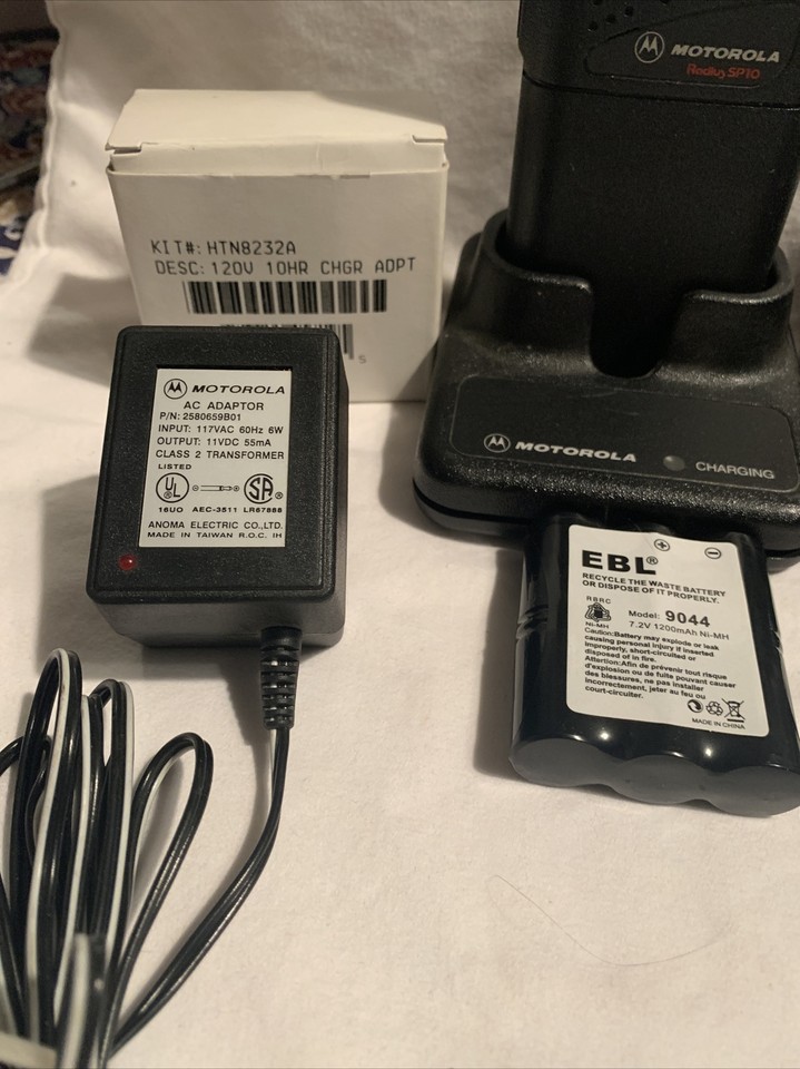 X2 Motorola SP10 UHF GMRS Walkie Talkie NEW Accy Talkabout Distance ...