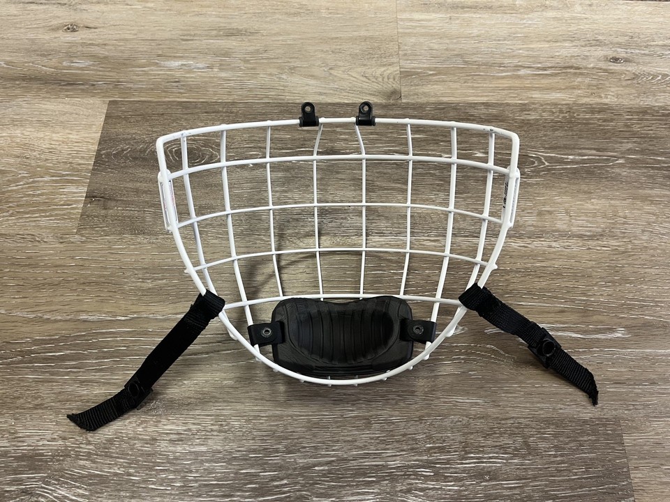 CCM FM680 Hockey Face Mask Cage White Sr. Medium | eBay