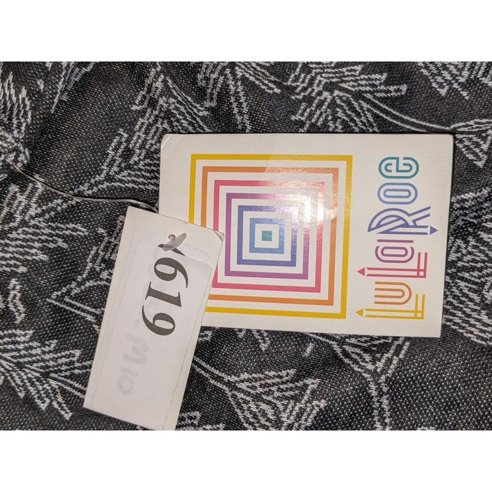 LuLaRoe Cassie Medium Stretch Cute Pencil Skirt Black White Arrow Print NWT | eBay