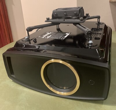 JVC DLA-RS20 1080p Home Theater Projector W/ Ceiling Mount & Remote | eBay