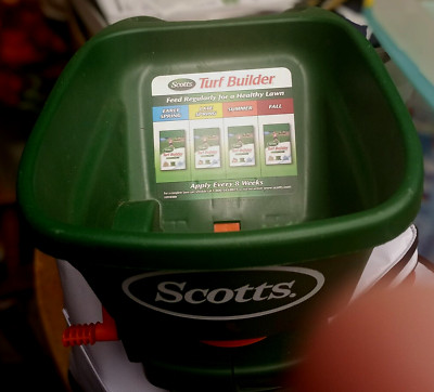 Scotts Handy Green II Turf Builder Handheld Fertilizer Grass Seed ...