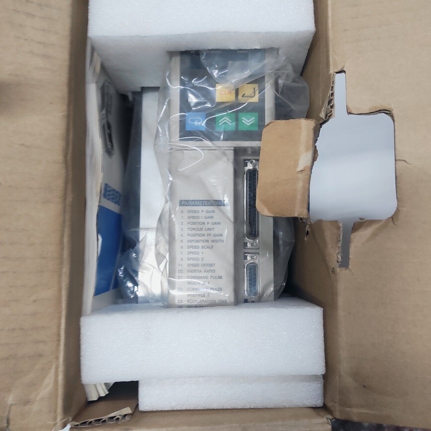 NEW OMRON R88D-HS22 — AC SERVO DRIVER — R88D HS22 | eBay