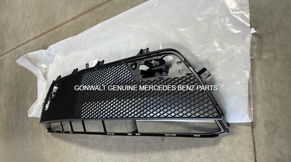 Mercedes Benz GL Class 2013-2016 Front Bumper Lower Center Grille OE ...