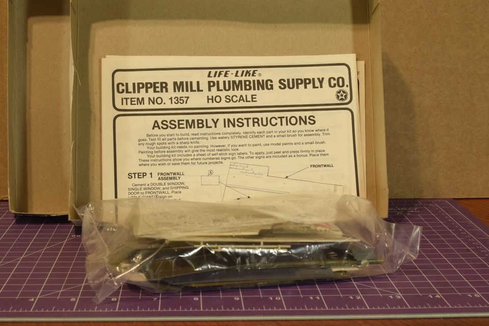 NIB sealed Plumbing Supply HO Scale commercial building kit, plastic | eBay