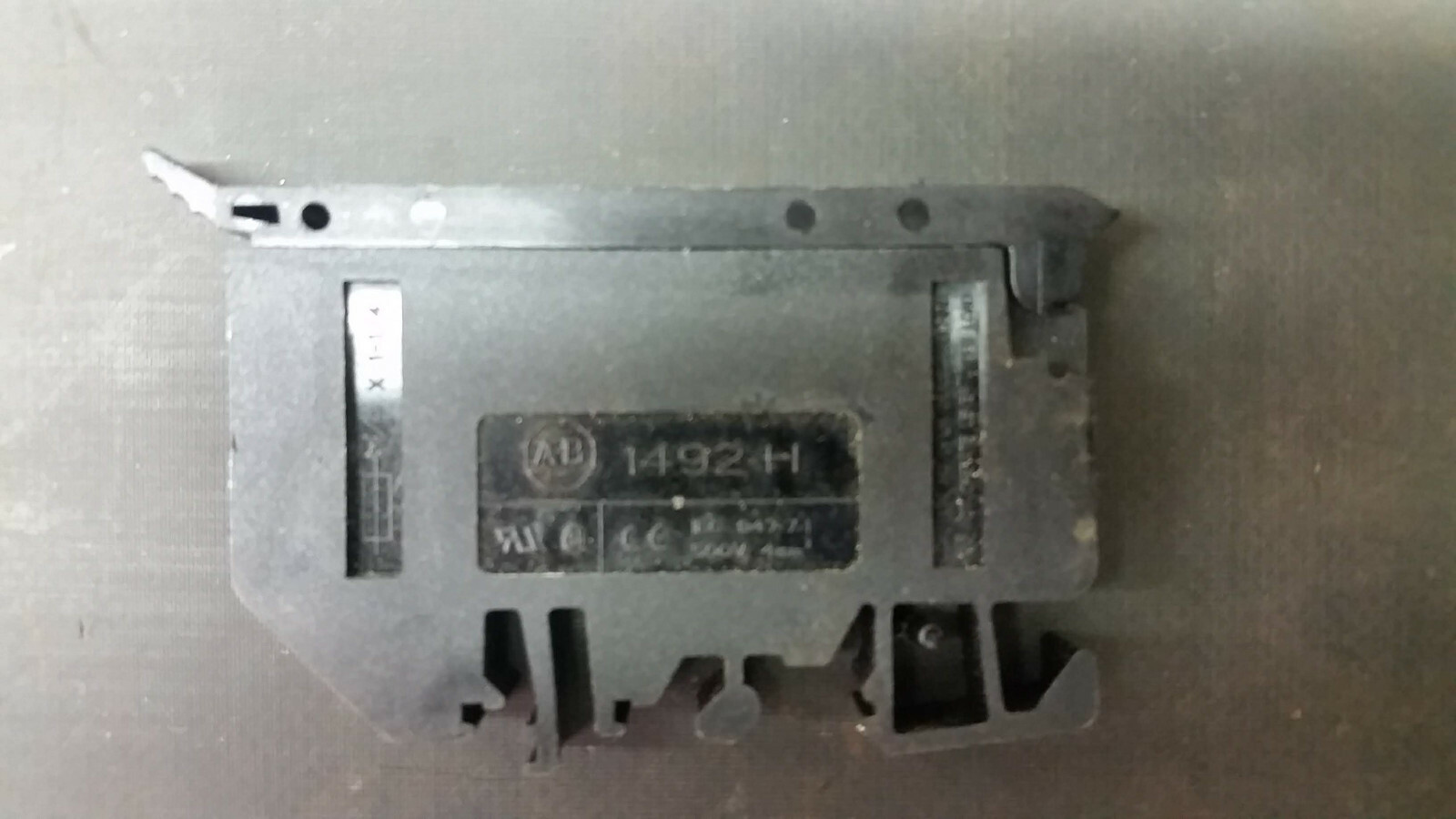 Allen Bradley 1492-H6 Non Indicating Fuse Holder DIN Mount NIB | eBay