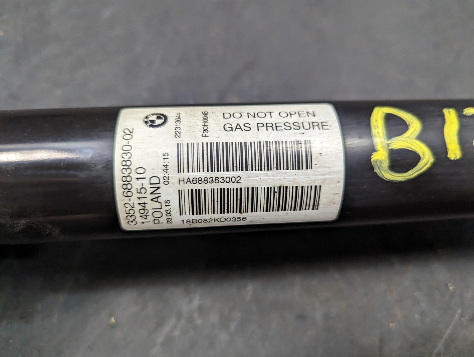 Rear Left or Right Shock Absorber 2018 BMW 330i 33526883830 2017 | eBay